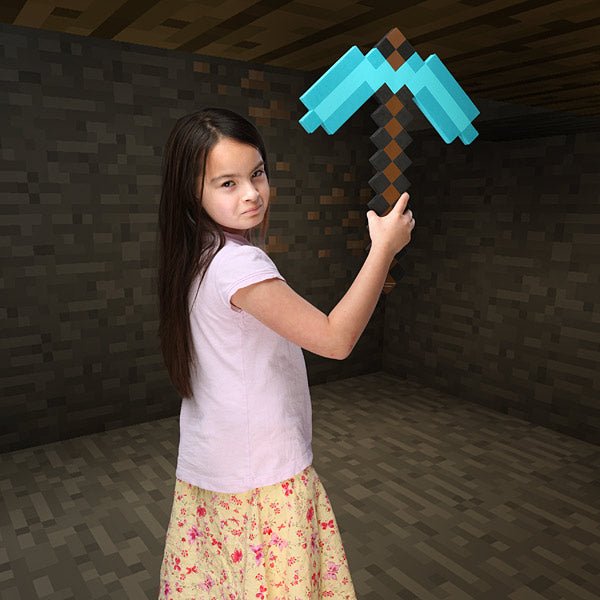 Official Minecraft Diamond Pickaxe – GeekCore